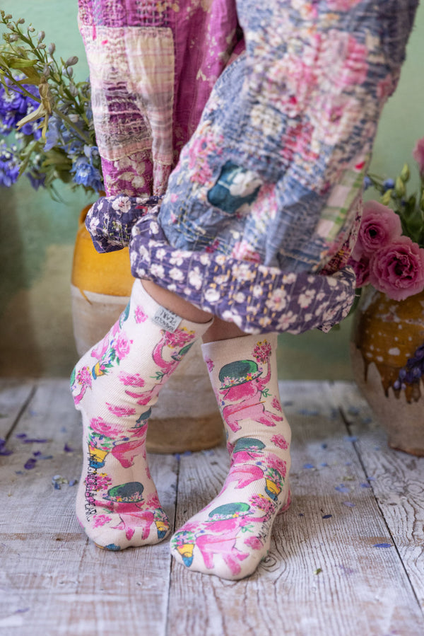 Special Delivery MP Socks – Magnolia Pearl Clothing